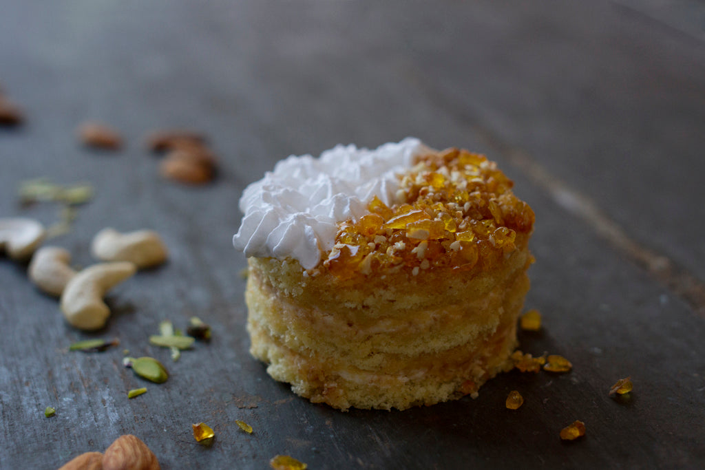 Crunch Cake – Linoui - Chocolates | Pastries | Bakes